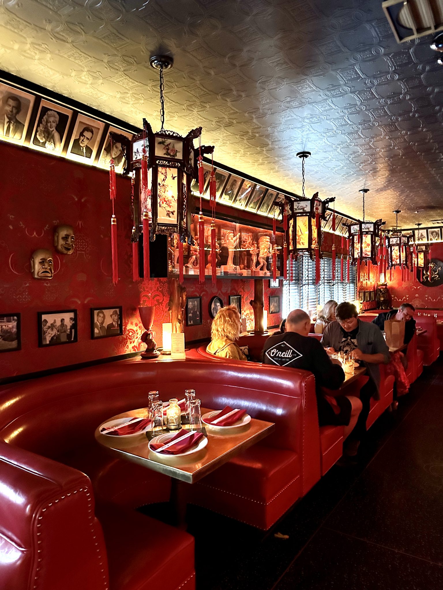 Formosa Cafe – Iconic Hollywood Chinese Restaurant – The Search for the ...