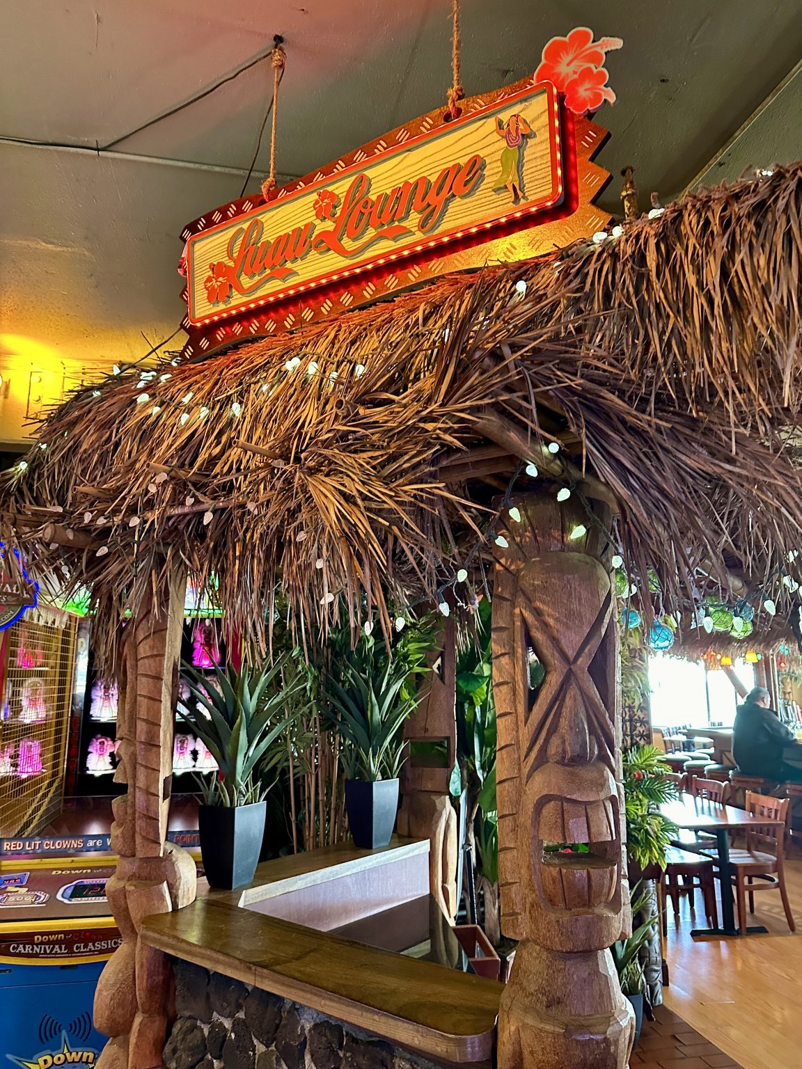 Luau Lounge, the Hidden Waterfront Tiki Bar in San Francisco – The ...